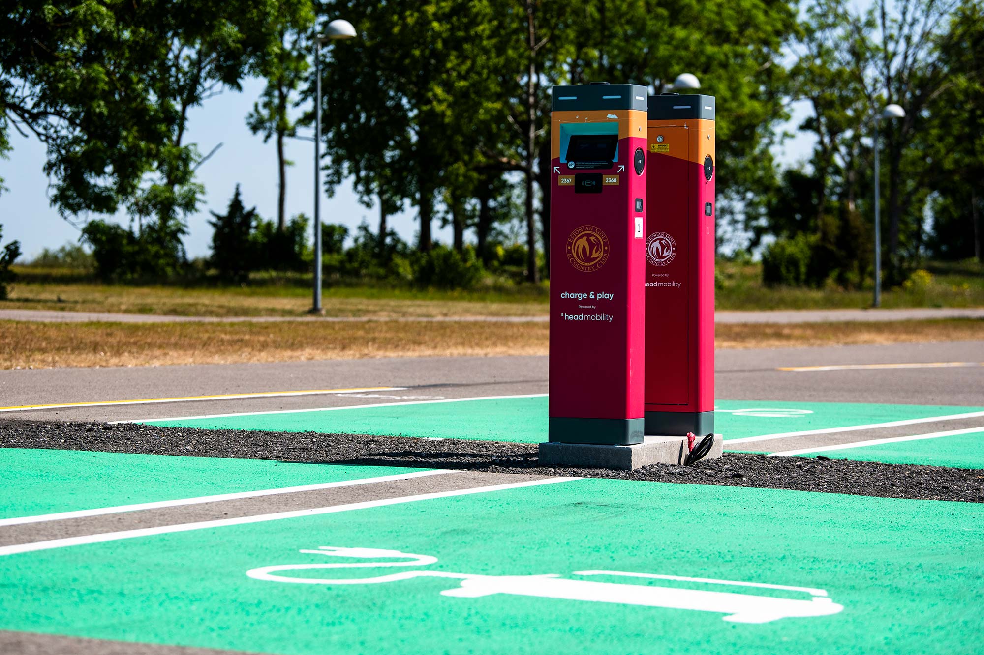 Elektriauto laadimine EGCC parklas – Estonian Golf & Country Club